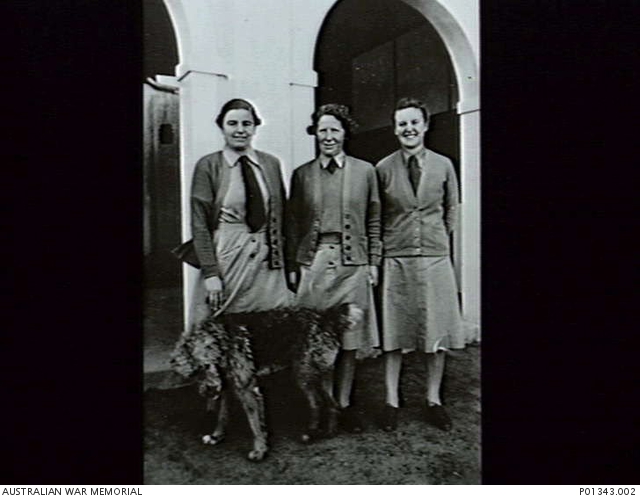 KILLARA, NSW, 1942. PARTICIPANTS IN A COURSE AT THE FIRST AUSTRALIAN ...