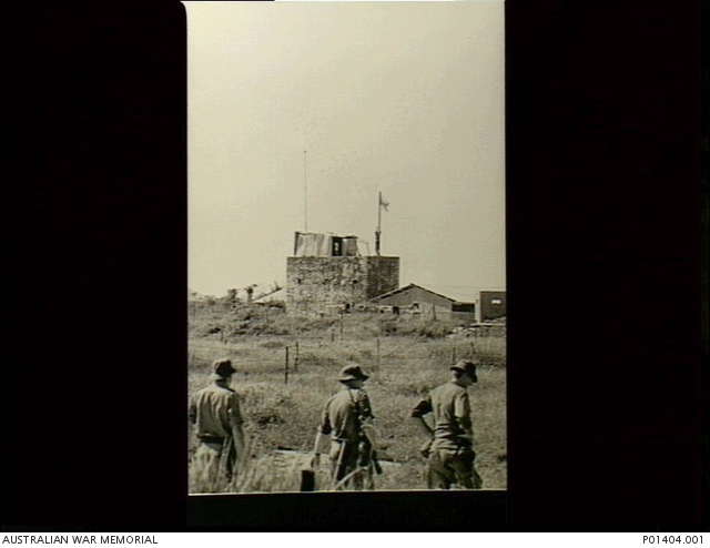 Three soldiers from 5th Battalion, The Royal Australian Regiment (5RAR ...