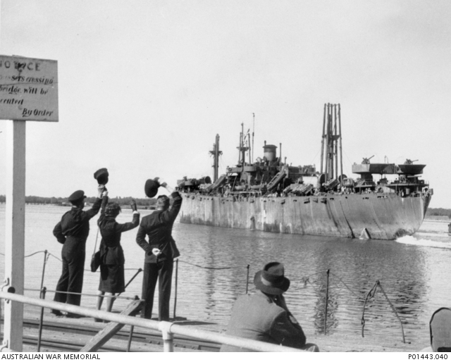 BRISBANE, QLD, 1944-07. MEMBERS OF THE CENTRAL BUREAU OF INTELLIGENCE ...