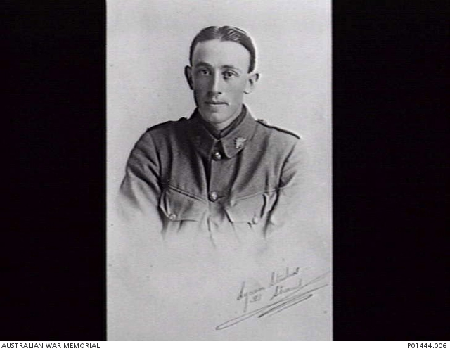 LONDON, ENGLAND. C. 1917. STUDIO PORTRAIT OF 602 PRIVATE HENRY JAMES ...