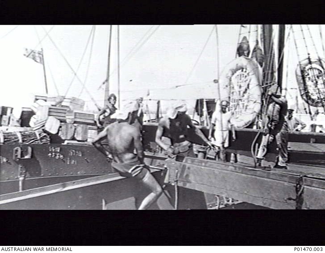 THURSDAY ISLAND, QLD. C. 1923. SURVEY VESSEL HMAS GERANIUM ALONG SIDE A ...