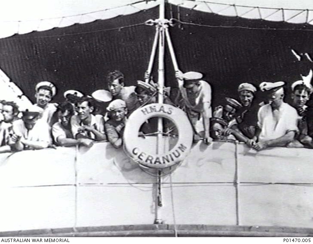 1923. CREW ABOARD SURVEY VESSEL HMAS GERANIUM. (PHOTOGRAPHER ARTHUR ...
