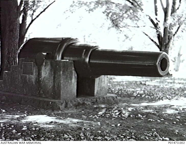 BALLARAT, VIC. A 10 INCH MUZZLE LOADING RIFLED ARMSTRONG GUN NUMBERED ...