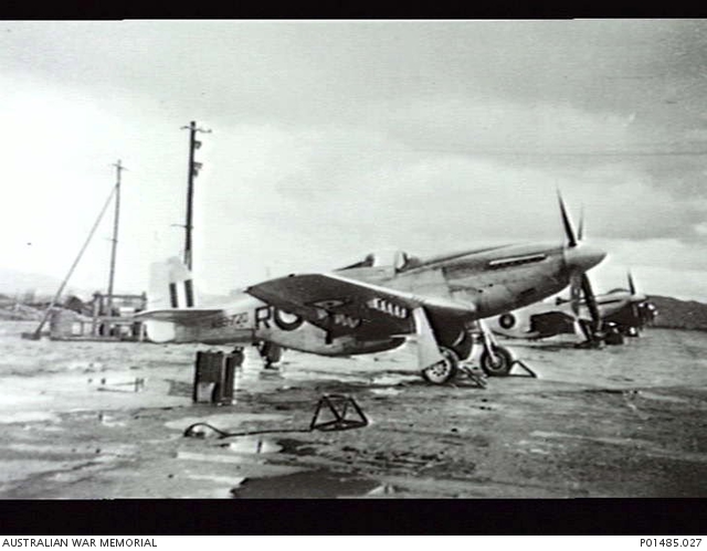 BOFU, JAPAN. ?1946. 81 WING RAAF MUSTANG P-51 AIRCRAFT A88-720 AT THE ...