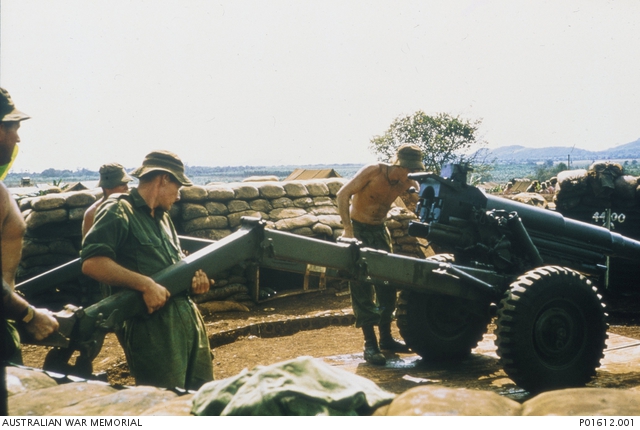 MEMBERS OF 101 FIELD BATTERY, ROYAL AUSTRALIAN ARTILLERY, MANOEUVERING ...