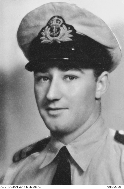 AUSTRALIA, 1939-1944. STUDIO PORTRAIT OF LIEUTENANT (LT) GRAHAM JAMES ...