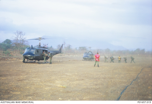 MEMBERS OF B COMPANY, 5TH BATTALION, THE ROYAL AUSTRALIAN REGIMENT ...