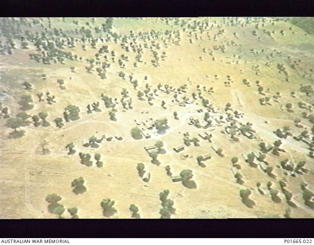 GIRIPIT, NORTHERN IRAQ. 1991-06. AERIAL VIEW OF THE BASE CAMP OF THE ...