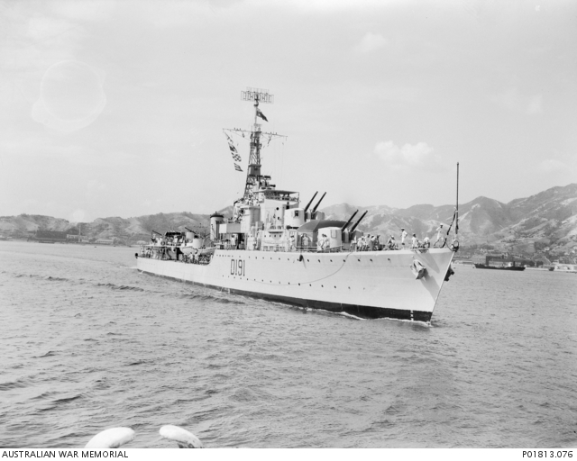 Kure, Japan, 1950-08-15. The RAN destroyer HMAS Bataan (D191) steams ...