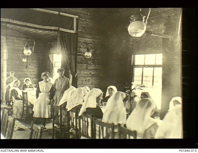 Dartford, Kent, England. 1918. Interior of the sisters' mess of the ...