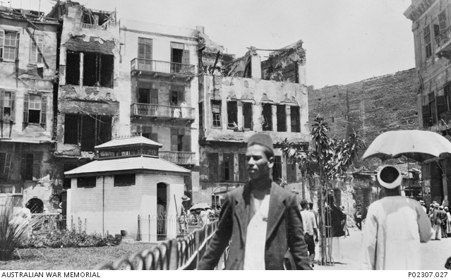 Cairo, Egypt. 1915-04. Street scene of Haret El Wasser, known to ...