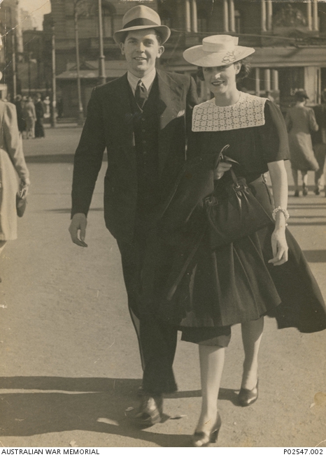Len Siffleet and his fiancee Clarice Lane at Circular Quay en route for ...