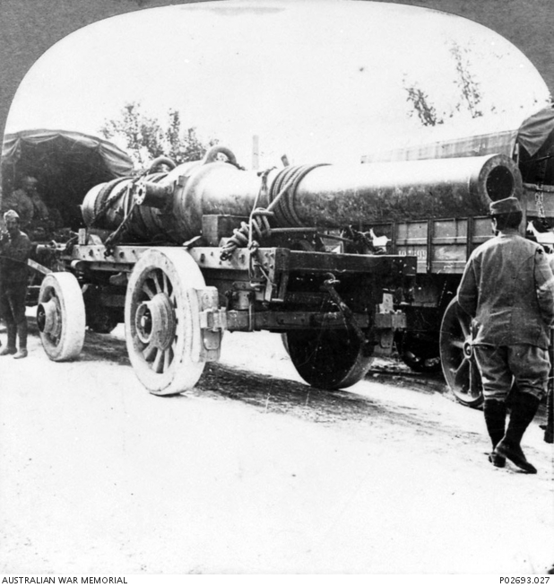 France. A 220mm canon used for high explosives being delivered to the ...