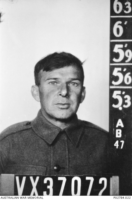 Vic. Paybook photograph, taken on enlistment of VX37072 Private Thomas ...