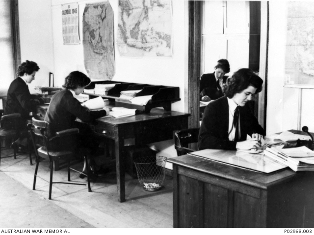 1945. Members of the Women's Royal Australian Naval Service (WRANS ...
