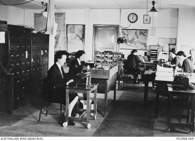 Members of the Women's Royal Australian Naval Service (WRANS) working ...