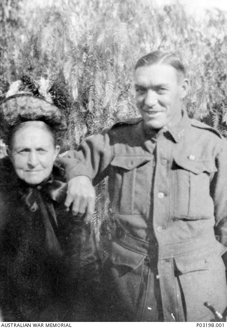 Long Gully, Vic. Portrait of 1960 Private (Pte) William Howard Langdon ...