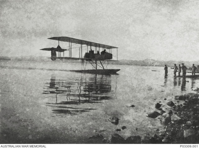 A Henri Farman F.27 floatplane of the Royal Naval Air Service (RNAS ...