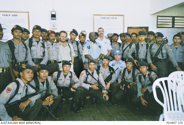 Group portrait of members of the United Nations Mission East Timor ...
