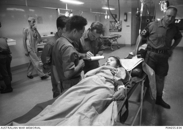 1 Australian Field Hospital dustoff, triage and operating theatre ...