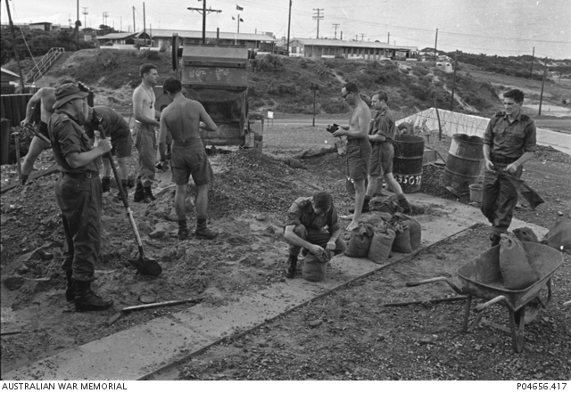 Officers sandbagging detail at 1st Australian Field Hospital, (1AFH ...