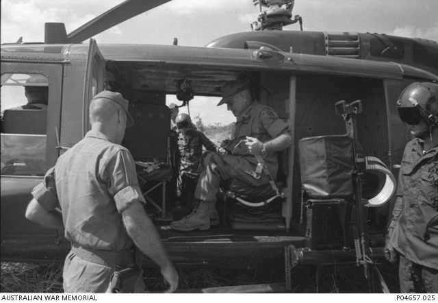 First visit of the Commanding General of MACV, General (Gen) Creighton ...