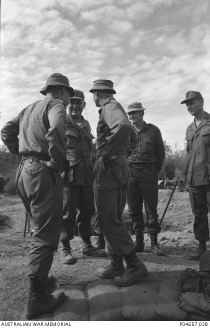 First visit of the Commanding General of MACV, General (Gen) Creighton ...