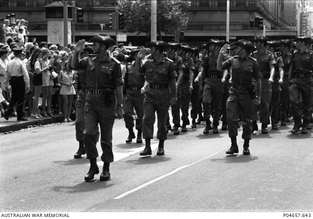 Arrival in Sydney, 7th Battalion, The Royal Australian Regiment (7RAR ...