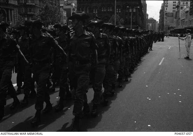 Arrival in Sydney, 7th Battalion, The Royal Australian Regiment (7RAR ...