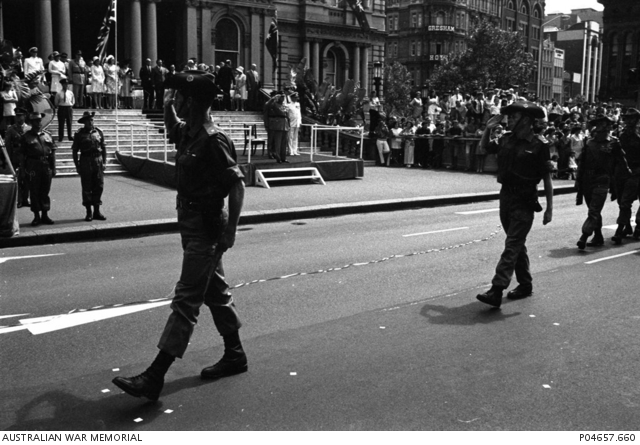 Arrival in Sydney, 7th Battalion, The Royal Australian Regiment (7RAR ...