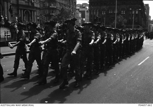 Arrival in Sydney, 7th Battalion, The Royal Australian Regiment (7RAR ...