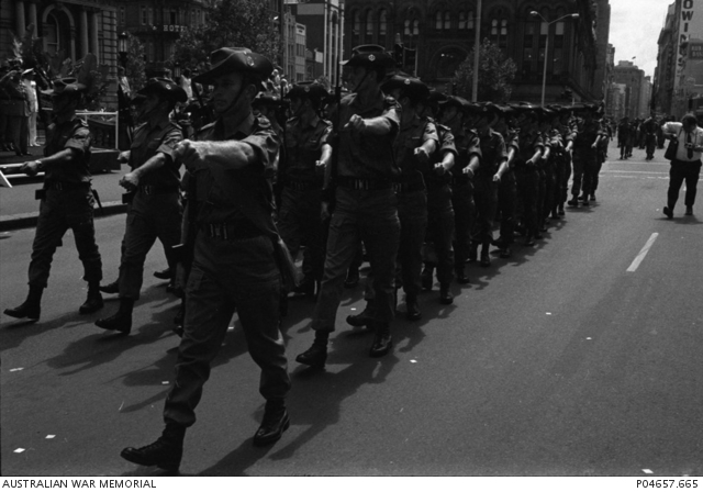 Arrival in Sydney, 7th Battalion, The Royal Australian Regiment (7RAR ...