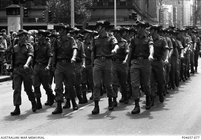 Arrival in Sydney, 7th Battalion, The Royal Australian Regiment (7RAR ...