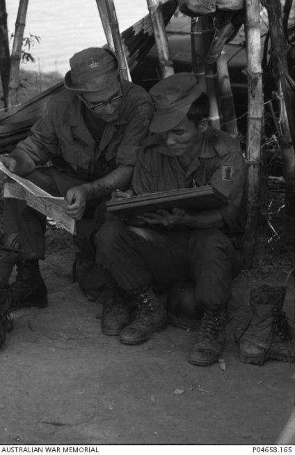 Members of the Australian Army Training Team Vietnam (AATTV) with Mike ...