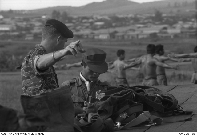Members of the Australian Army Training Team Vietnam (AATTV) with Mike ...