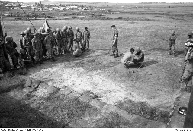 Members of the Australian Army Training Team Vietnam (AATTV) with Mike ...