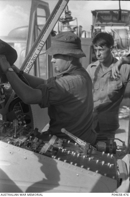 135th Assault Helicopter Company (AHC). A unique unit in Vietnam ...