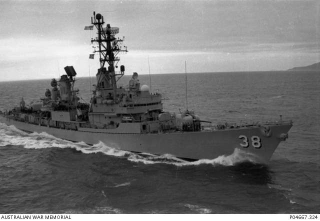 HMAS Perth (DD38), part of Task Force 7, United States (US) 7th Fleet ...