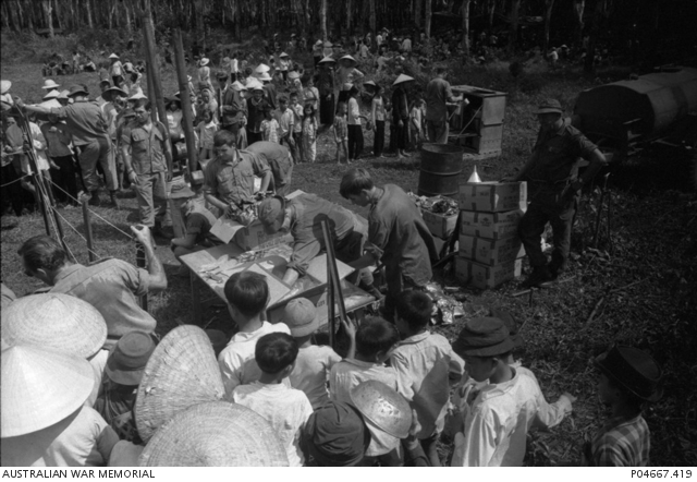 Men of 5th Battalion, The Royal Australian Regiment (5RAR) conducting ...