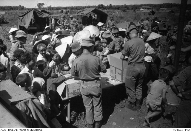 Men of 5th Battalion, The Royal Australian Regiment (5RAR) conducting ...