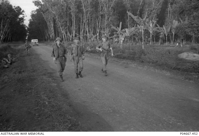 Men of 5th Battalion, The Royal Australian Regiment (5RAR) conducting ...