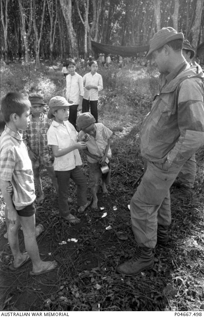 Men of 5th Battalion, The Royal Australian Regiment (5RAR) completing a ...