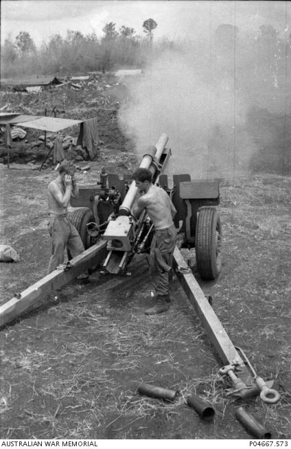 Attempt to trap the Viet Cong (VC) D445 Battalion. 105mm M2A2 guns of ...
