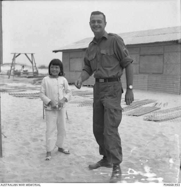 35461 Warrant Officer 2 (WO2) Keith Owen (Windy) Winbank, a member of ...
