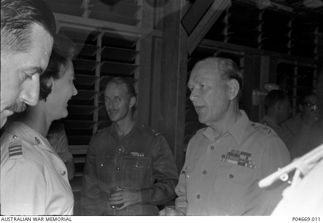 General Daly visits Vietnam | Australian War Memorial