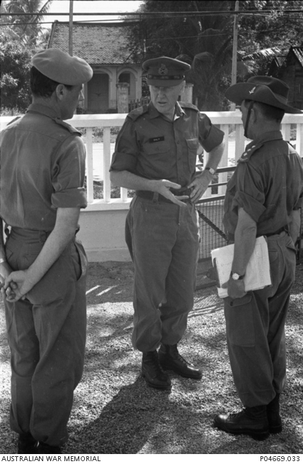 General Daly visits Vietnam | Australian War Memorial