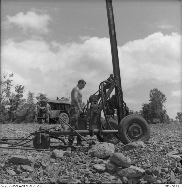The early days at Nui Dat. 1st Field Squadron, Royal Australian ...