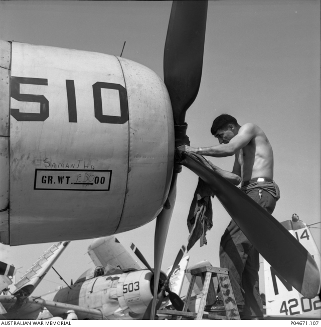 USS Hancock, Second World War aircraft carrier, supplied the forward ...
