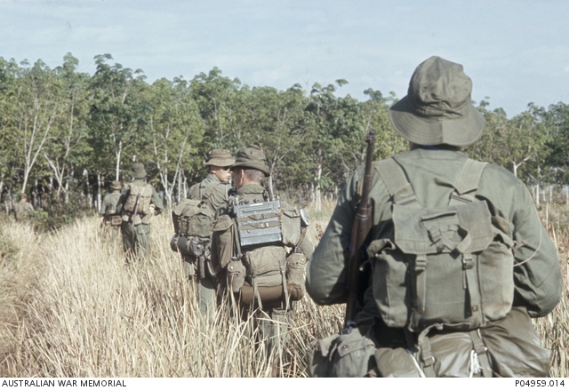 Soldiers of the 1st Battalion, The Royal Australian Regiment (1RAR ...