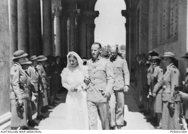 The newly married bride, VX42608 Lieutenant Ellen Francis Glynn and her ...